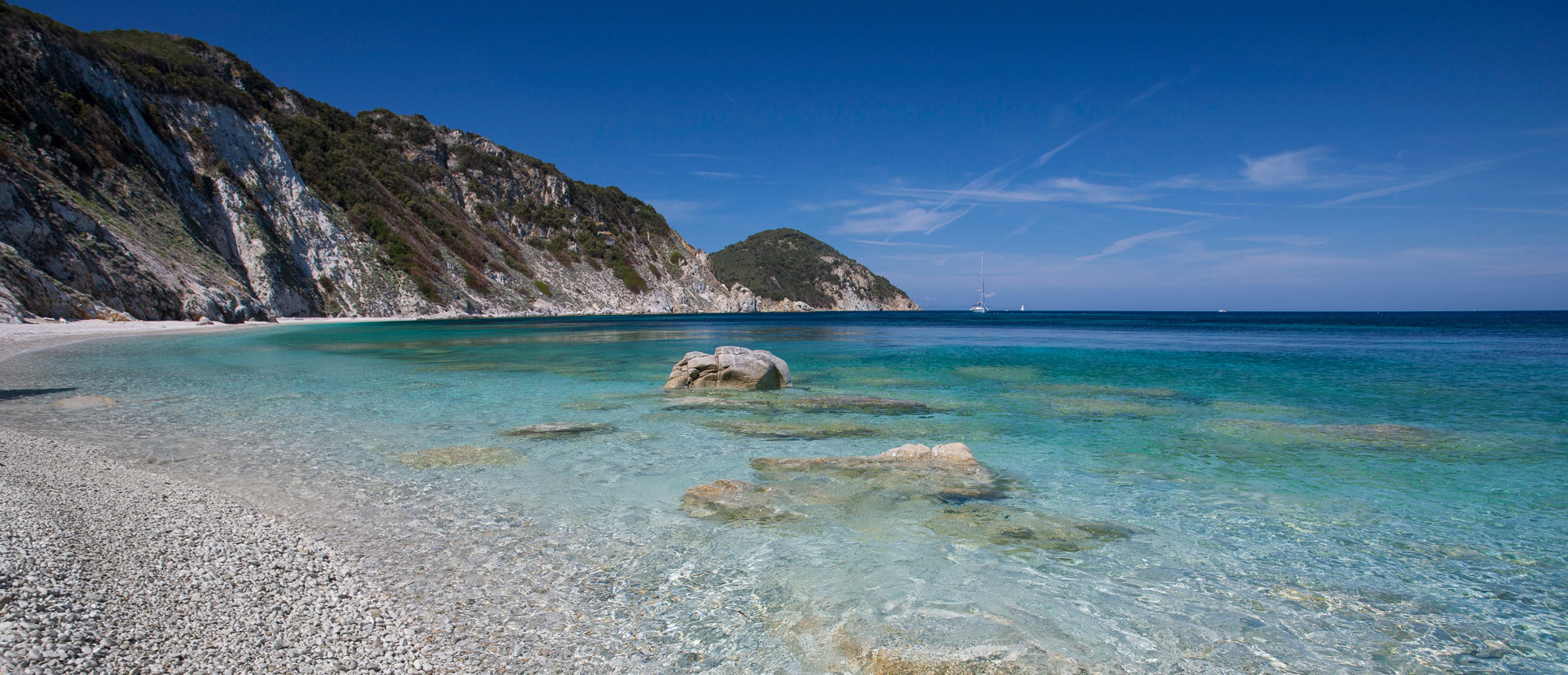 A DIFFERENT PERSPECTIVE by Mason Bloom (UK) | IGAL